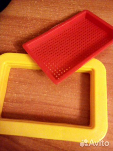 Кормушка для рыбок